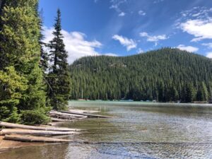 12 BEST Lakes Near Bend Oregon | 2025 Local's Guide (+Map)