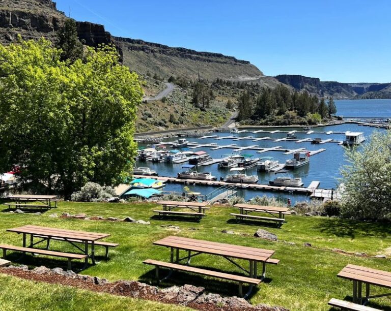 10 BEST Bend Oregon Resorts | 2025 Local's Guide (+Map)