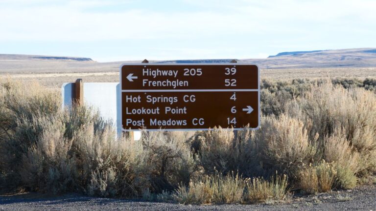 Hart Mountain Hot Springs Oregon - How to do it Right (+Maps)